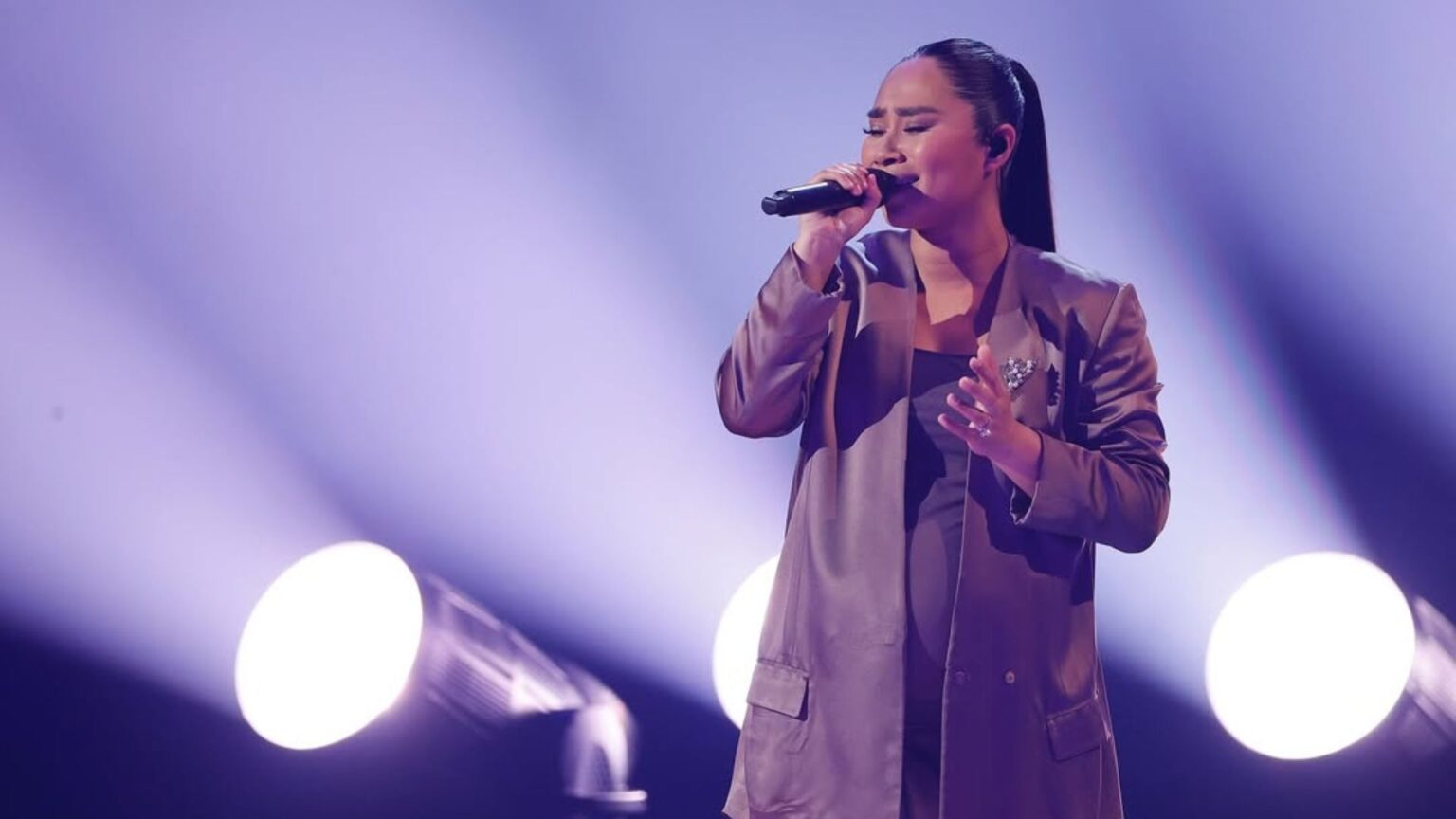 Filipino-American Singer Jessica Sanchez Heads To AGT Finale ...